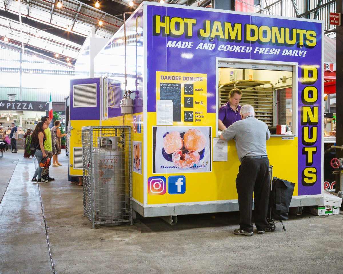 Dandee Donuts (est around 1968) – Tales of Brick and Mortar